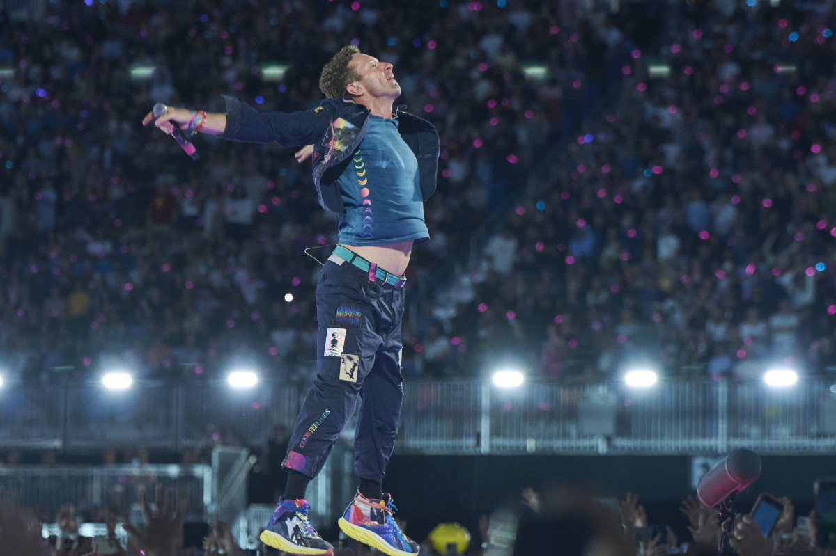 Andy Byron, Kristin Cabot 'Coldplay Scandal' Sparked Many False Reports ...