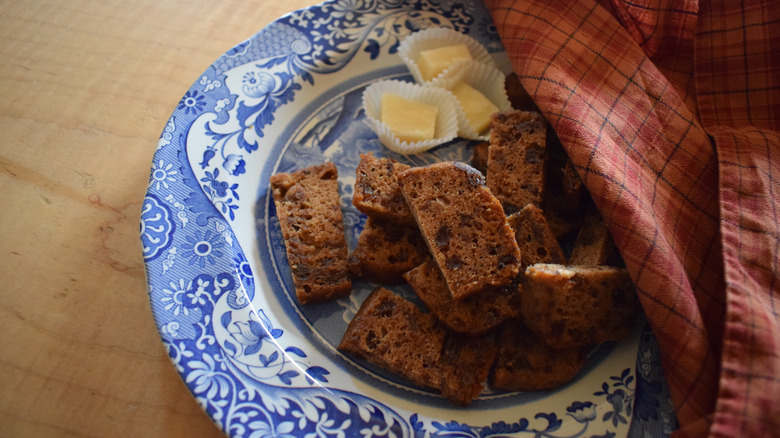 This Vintage Canadian Wartime Cake Has No Eggs, Butter, Or Milk