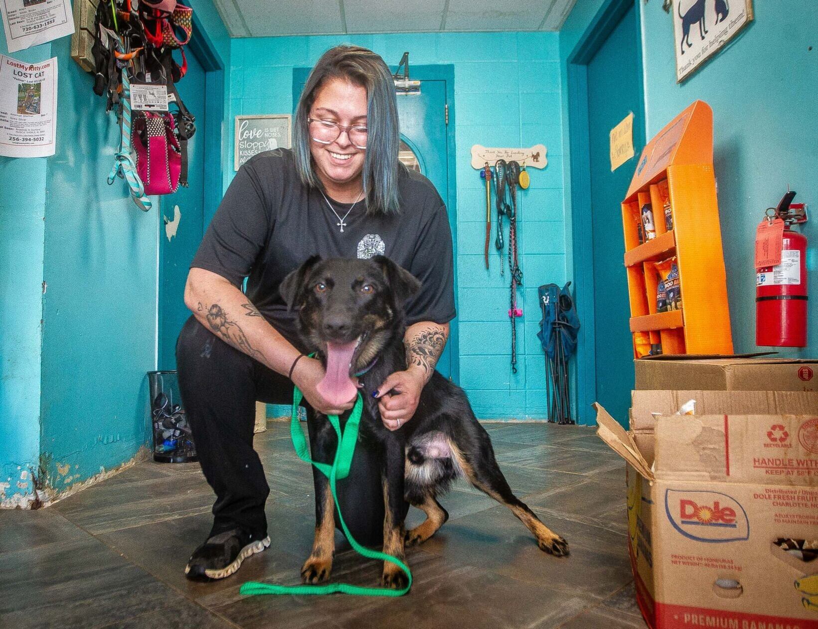 Muscle Shoals man arrested on animal cruelty charge after allegedly ...