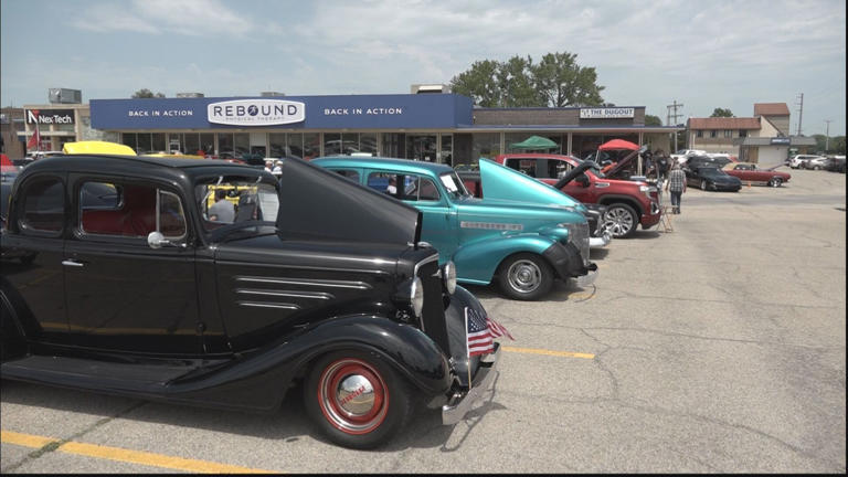 VBP Vettes host 2nd annual Car Show to benefit Helping Hands Humane Society