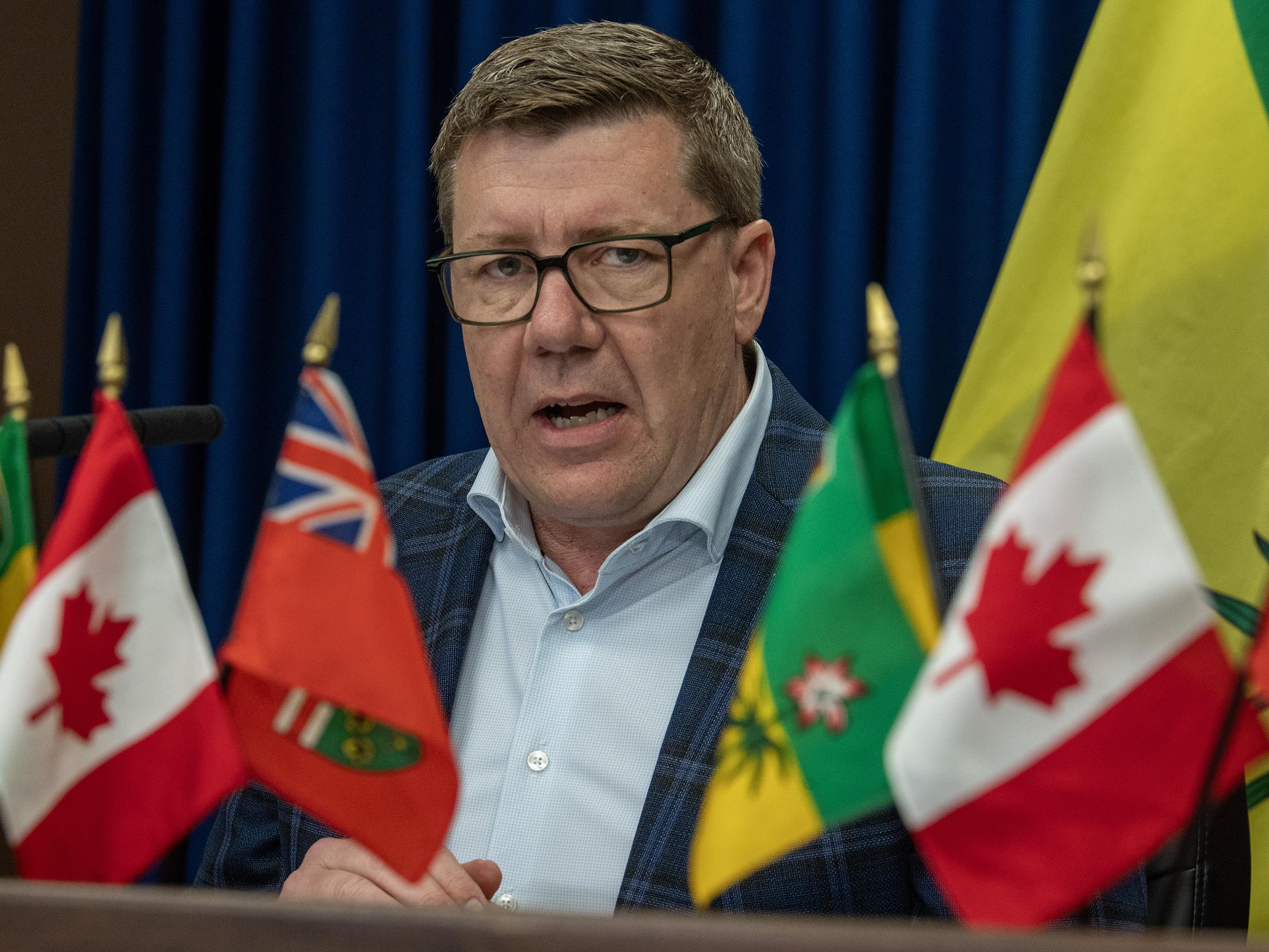 « Jouer du coude » n’est pas la solution face à Trump : Scott Moe à ...