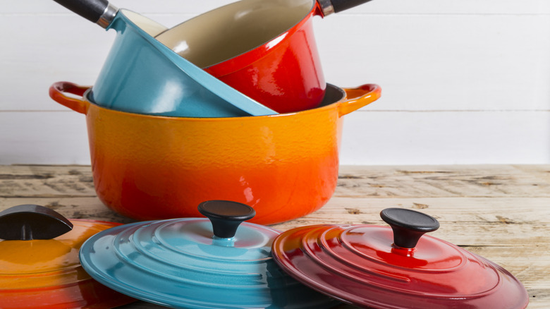 The 5 Best Cookware Colors That Will Never Go Out Of Style
