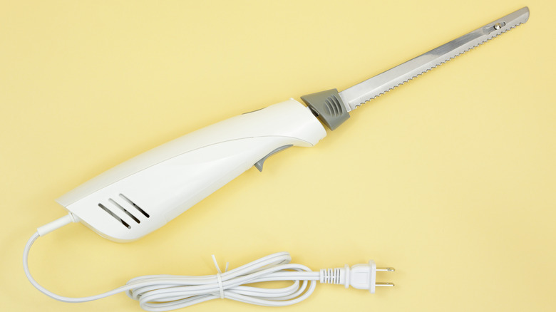 How A Vintage Electric Knife Sparked A Chainsaw-Inspired Comeback