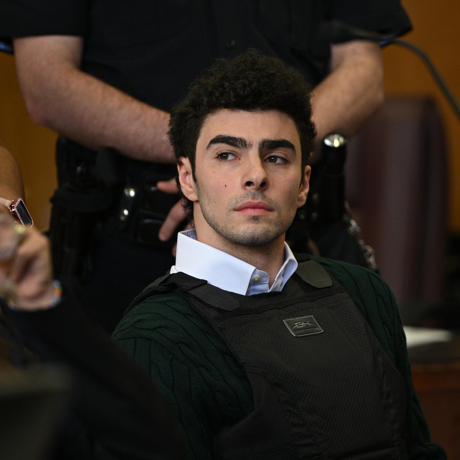 Luigi Mangione's attorneys claim prosecutors illegally obtained his ...