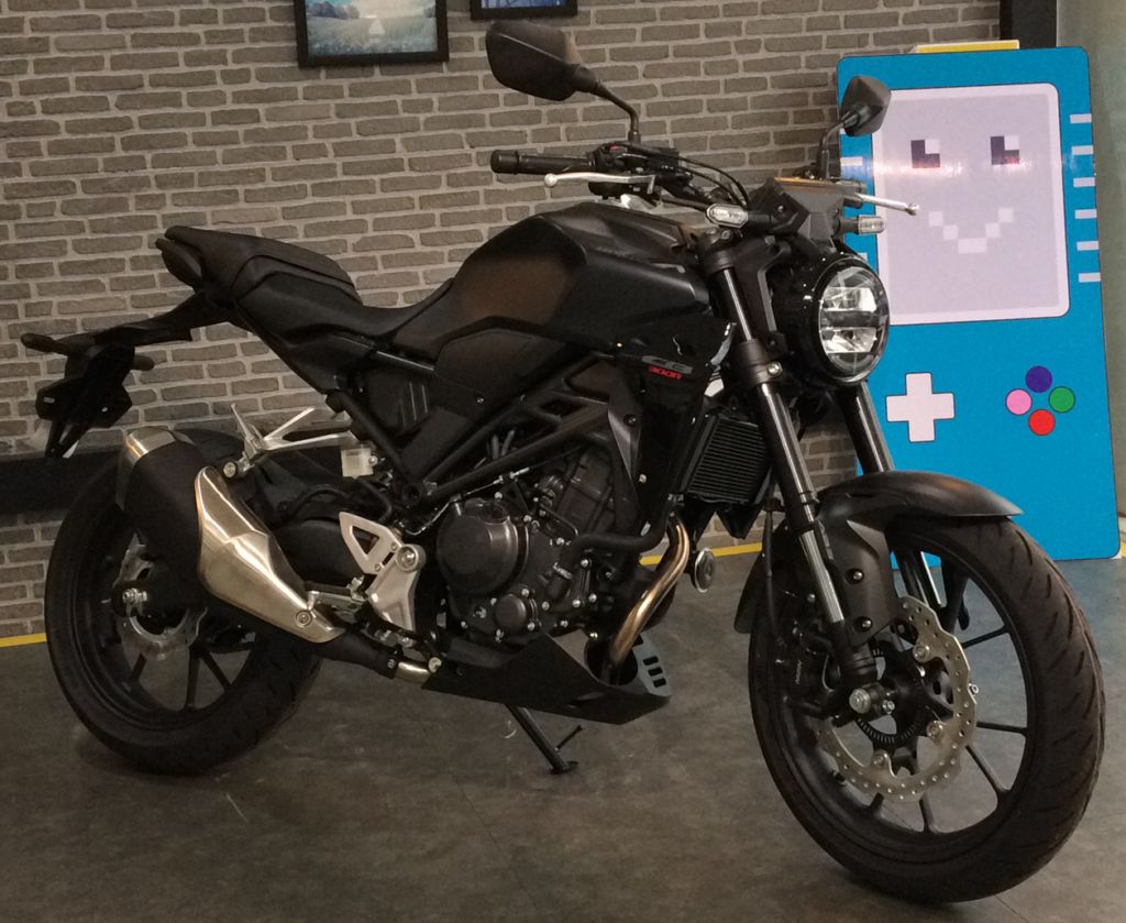 10 Compact Motorcycles Ideal for City Commuting in 2025: Fuel-Saving ...