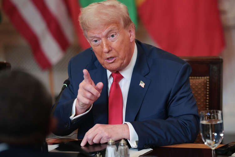 Texas billionaires should hate Trump's new NIL order, but they'll ...