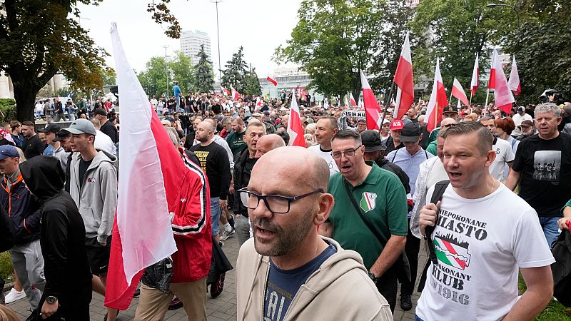 Anti-immigration demonstrations take place in more than 80 cities ...