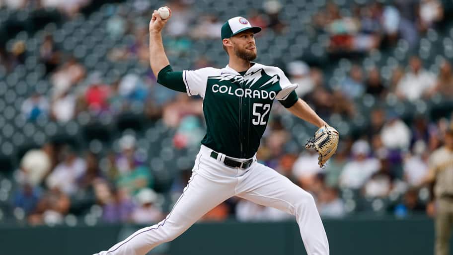 Intriguing Reliever Who Was Trying to Make Comeback with Seattle ...