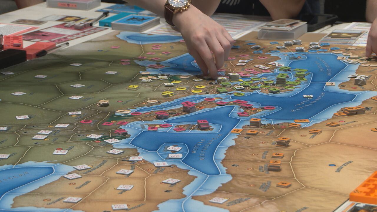 Hundreds enjoy tabletop games at NEA Game Fest