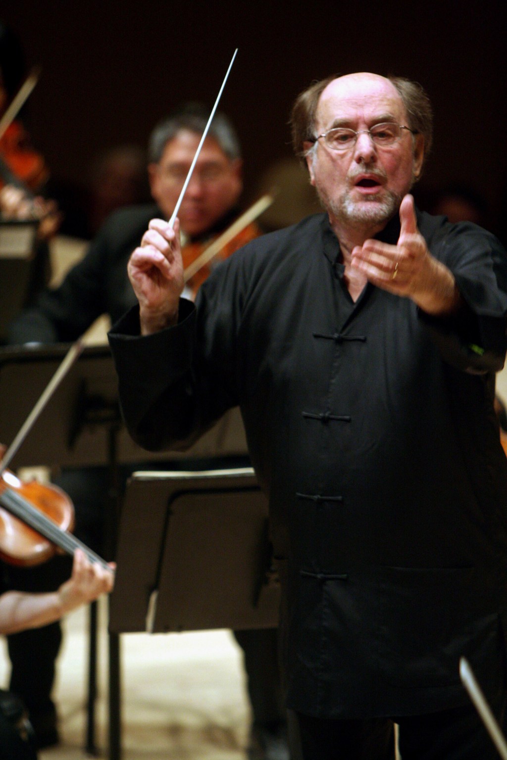 Acclaimed conductor Roger Norrington dead at 91
