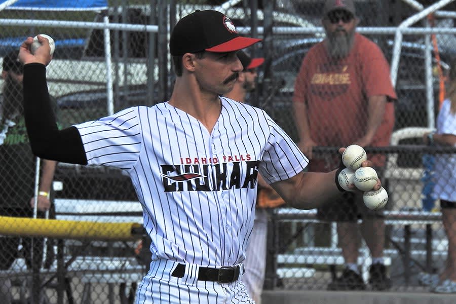 PHOTO GALLERY: Chukars move to 6-0 in home run derbies behind Baumgardt ...