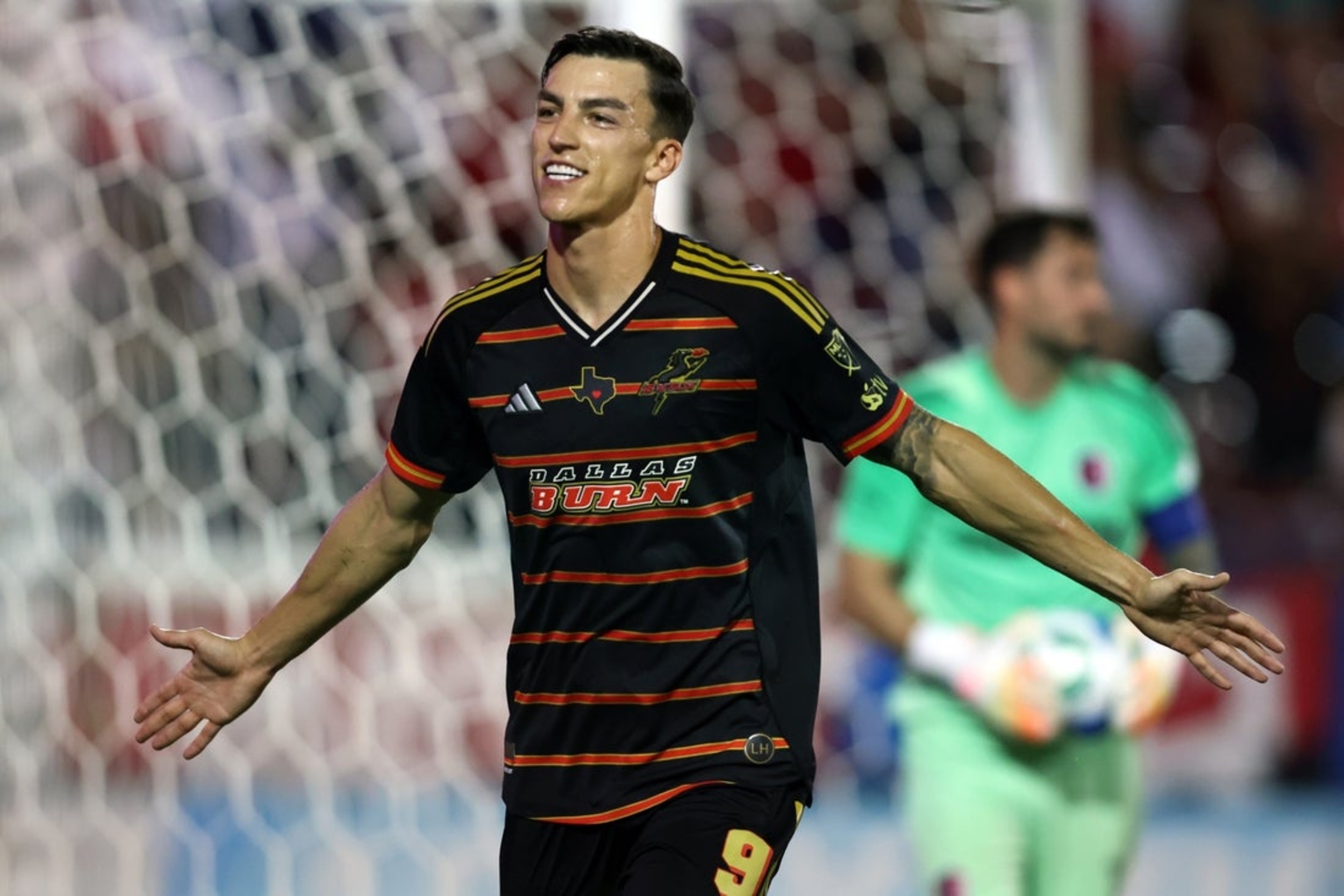 Petar Musa has big day (2 goals, 1 assist) as FC Dallas blank St. Louis ...