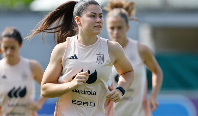 Un pasito pa'lante, María