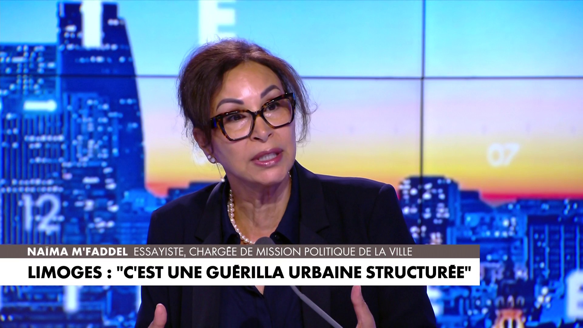 Naïma M'Faddel:«Les jeunes font en sorte que ces quartiers-là ne soient plus pénétrés par la police»