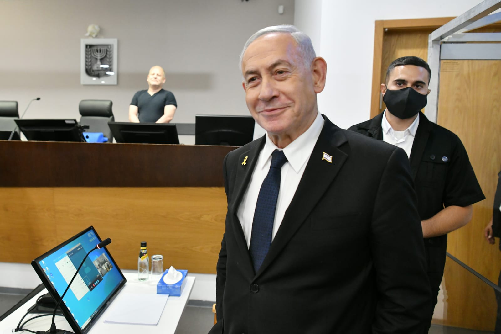 PMO: Netanyahu sick from food poisoning, resting at home for three days