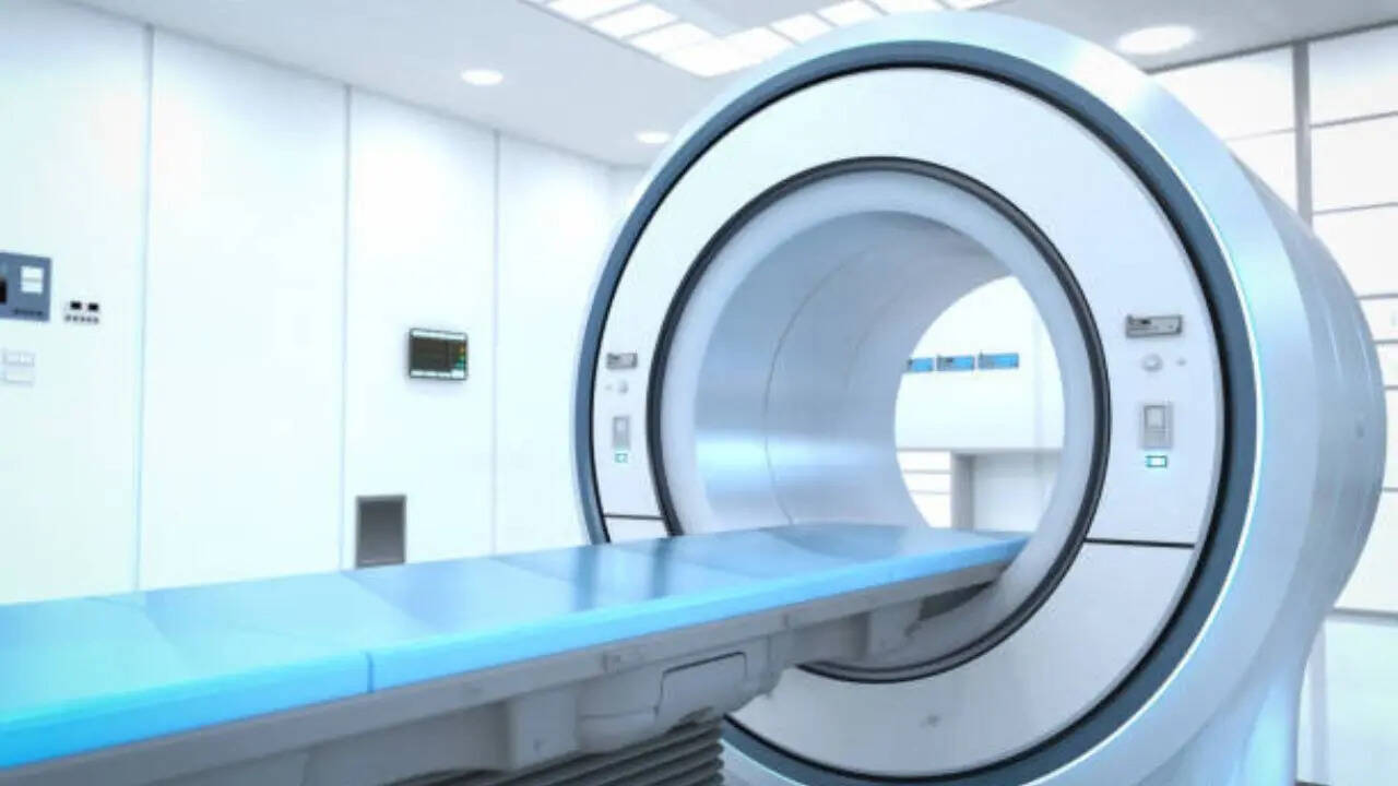 Man Wearing Metal Chain Dies After Being Pulled into an MRI Machine ...