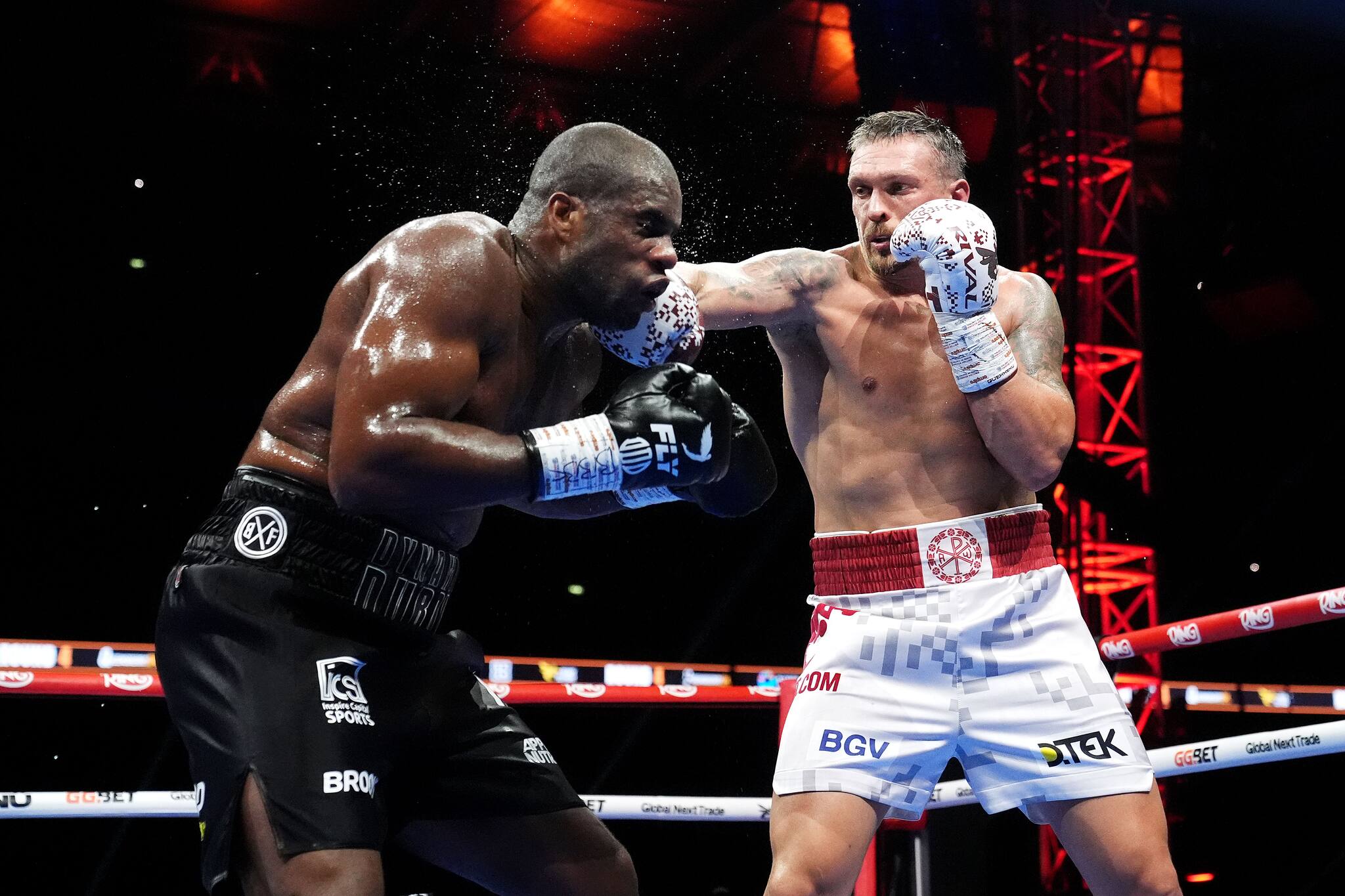 Endgültig „Legende“: Boxer Oleksandr Usyk feiert gegen Daniel Dubois K ...