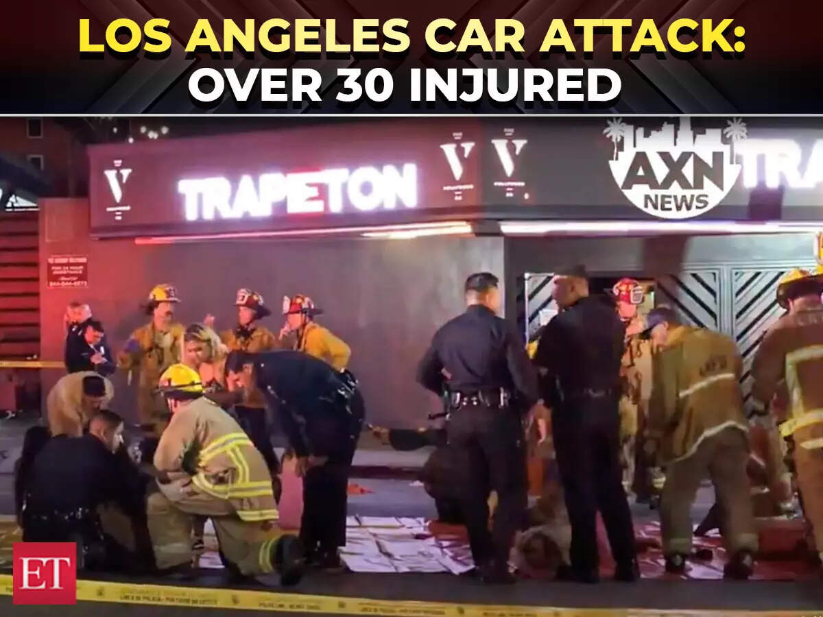 Los Angeles car attack: Driver plows car into crowd on Santa Monica ...