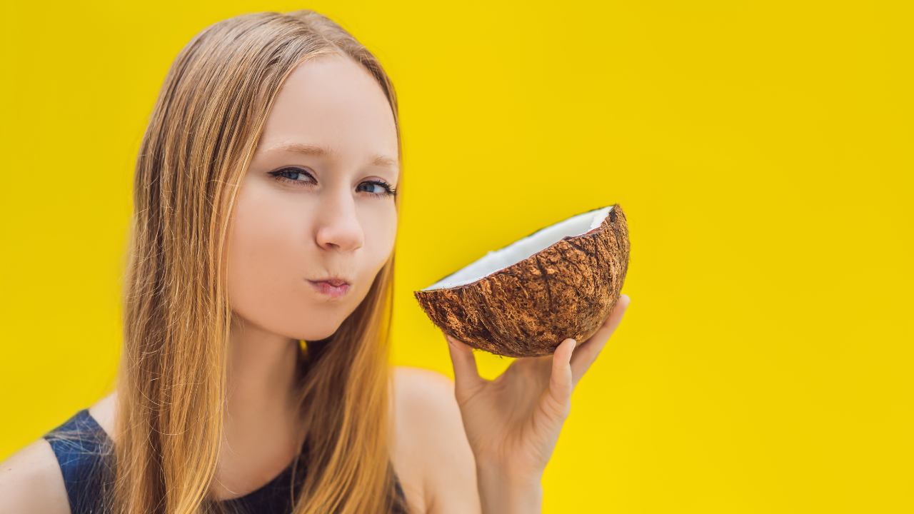 How to remove yellow stains from teeth: 3 tips that always work