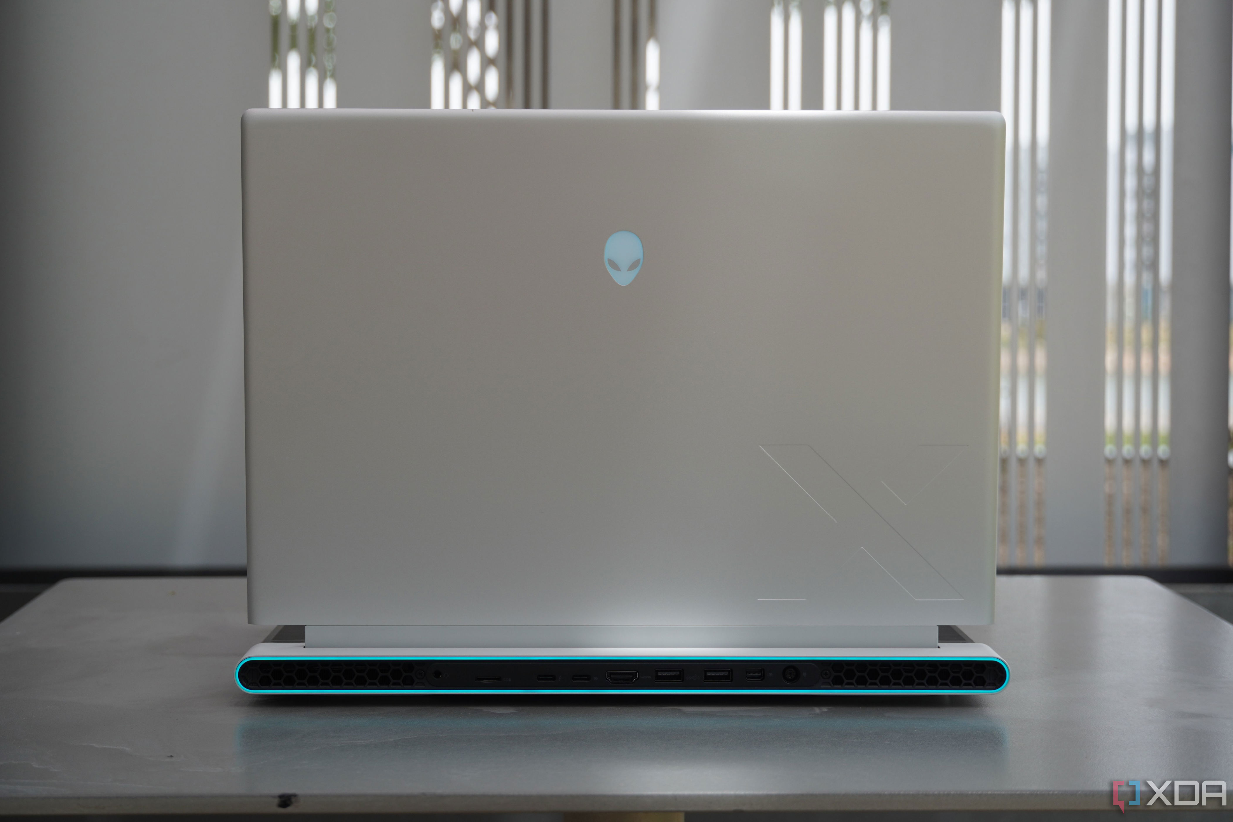 Steep $1,200 discount drops this beastly Alienware x16 R2 gaming laptop ...
