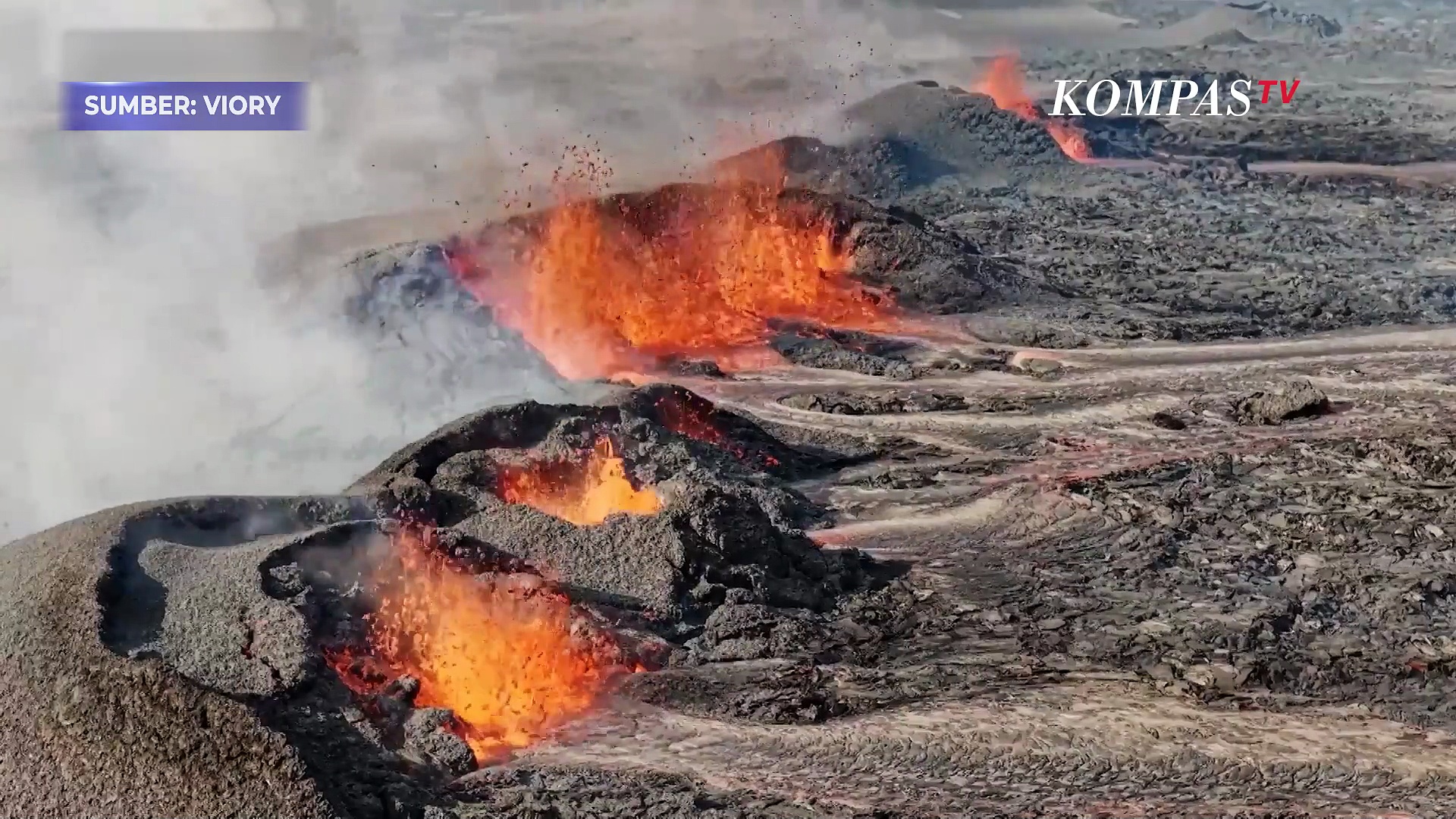 Penampakan Lautan Lava dari Letusan Gunung Berapi Sundhnukur di Islandia