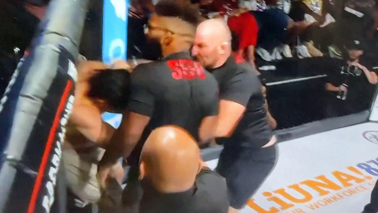 Sean Strickland Charges Into Cage And Punches Fighter In Face After ...