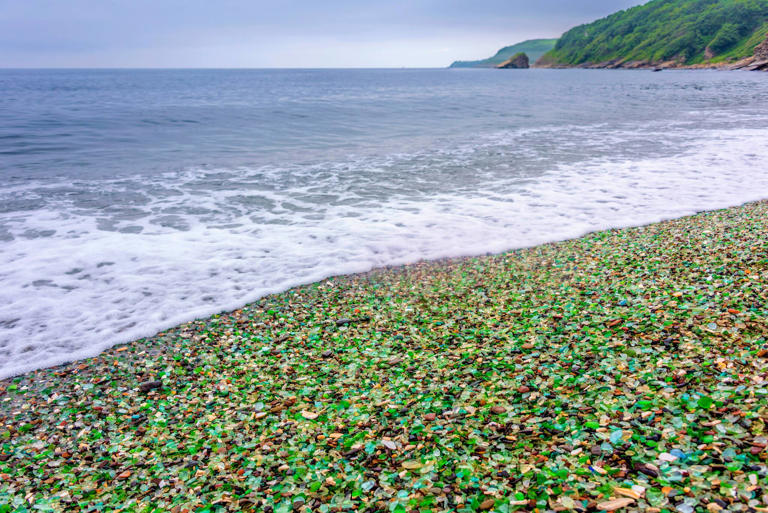 Kuriose Glass Beaches: Diese Strände bestehen wirklich aus Glas