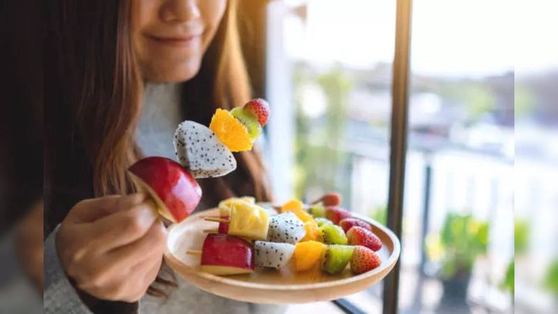 15 Impacts Of A Fruit-Only Diet On Your Body