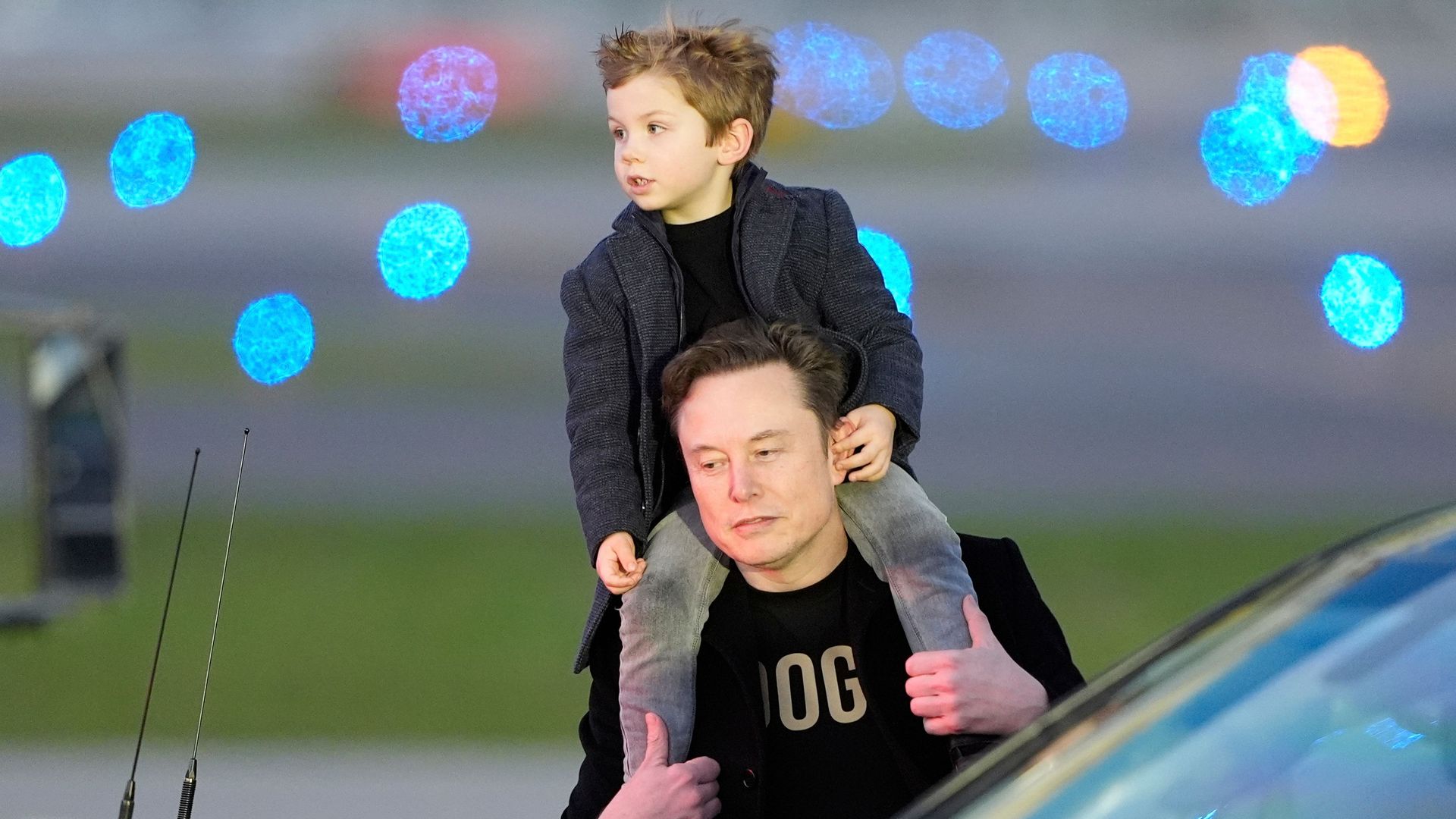 Elon Musk und Grok: Kinderfreundliche Chatbot-Variante angekündigt