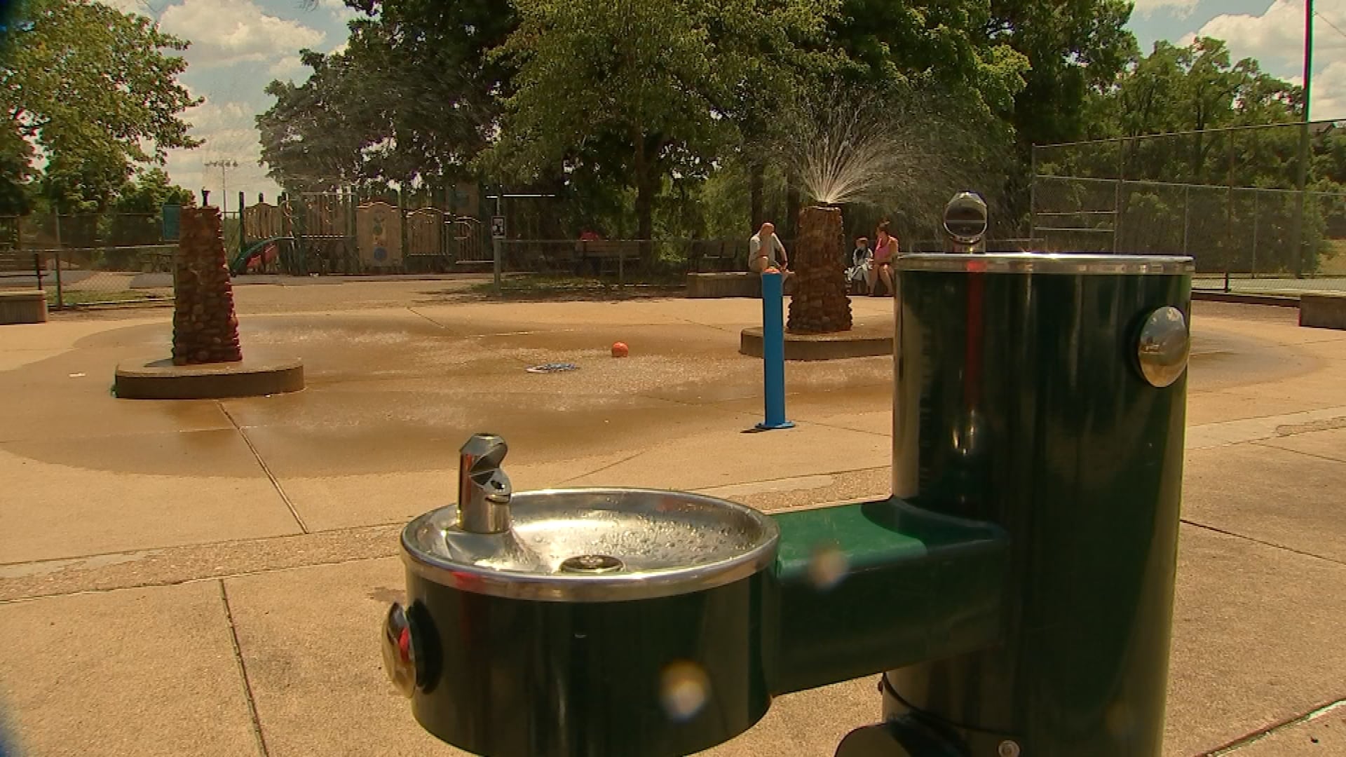 Many Pittsburgh water fountains still not working, new report finds