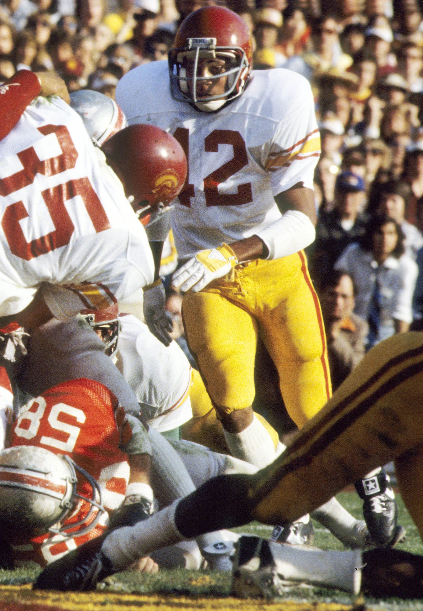 USC football countdown to kickoff—Ronnie Lott in focus