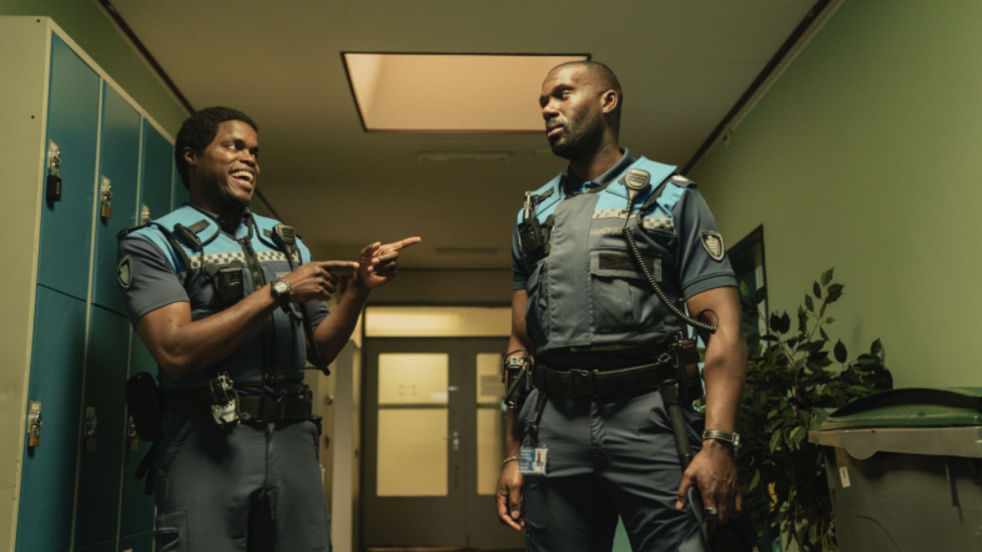 Klaar met de Nederlandse Netflix-hit 'Bad Boa's'? Déze vergelijkbare ...