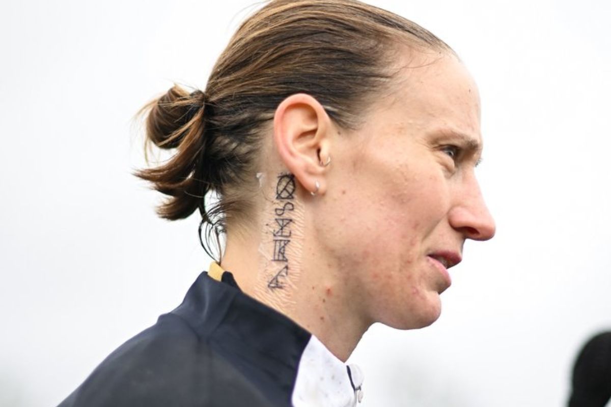 Ann‑Katrin Berger Gemilang! Kiper Timnas Putri Jerman Sekaligus ...