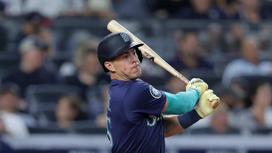 Seattle Mariners Win Over Houston Astros Featured One of Weirdest Plays ...