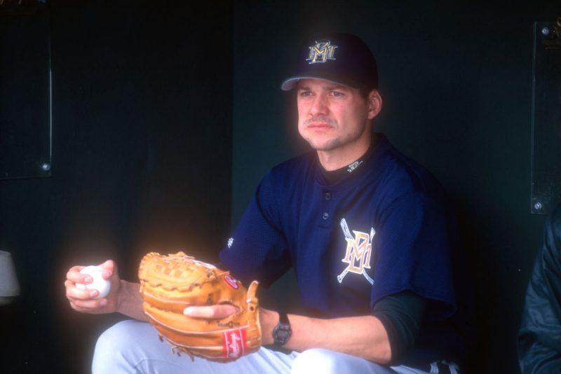 Former MLB pitcher Ben McDonald recovering after fall from deer stand