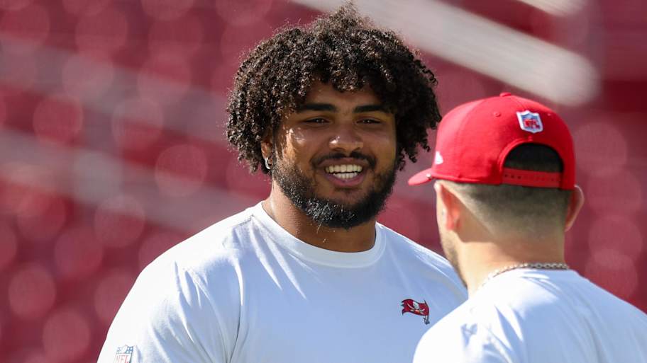 Buccaneers offensive lineman lands high on PFF Top 50