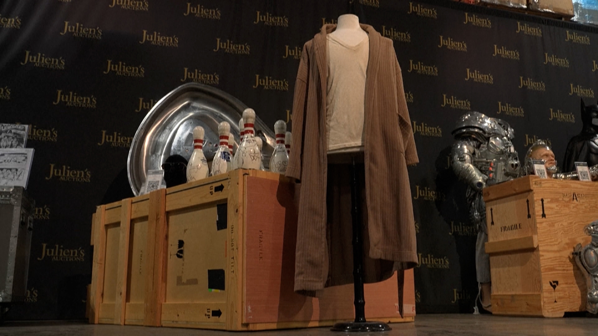 Abide in style, own the dude’s legendary ‘Big Lebowski’ robe