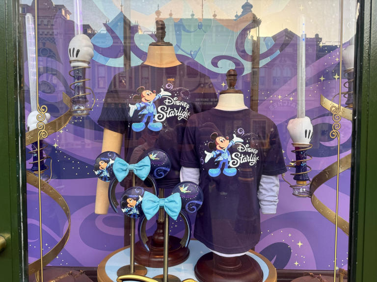 New Disney Starlight Parade Window Displays Added to Emporium in Magic ...