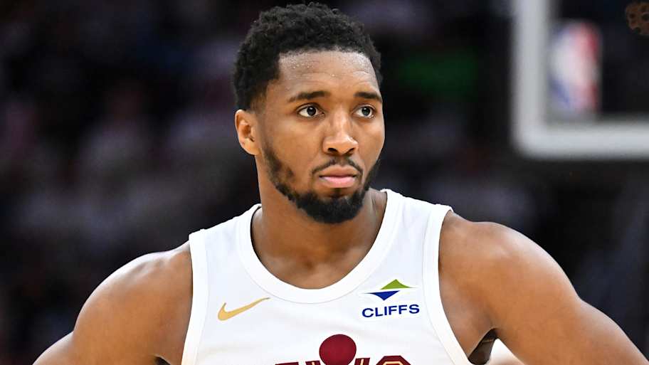 Donovan Mitchell reveals how nervous he was to propose to Coco Jones