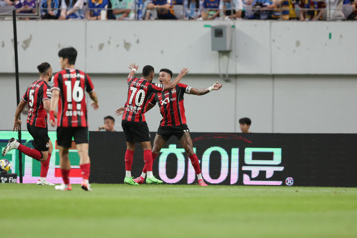 Lingard Wondergol Seoul, 8 years Ulsan Jinx Adew 10 wins...Replacement ...