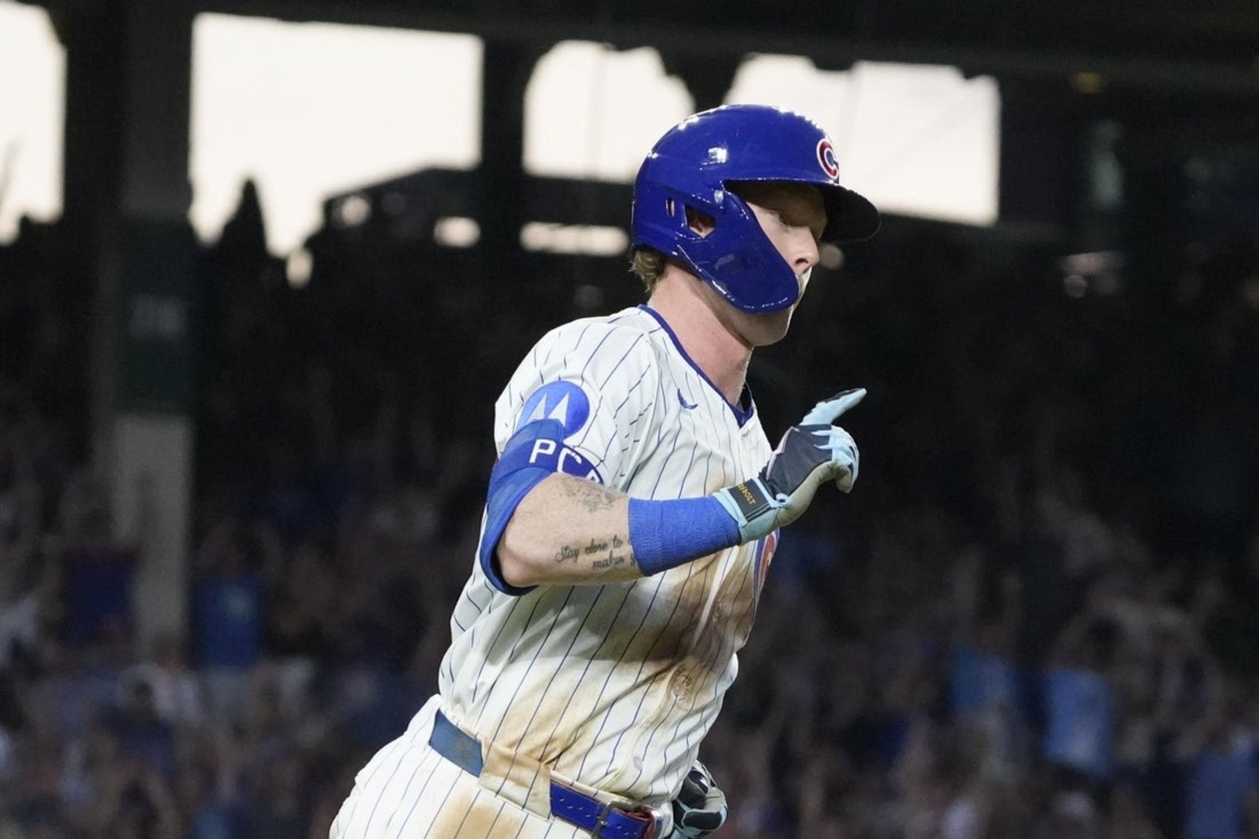 Cubs look to continue power display in finale vs. Red Sox