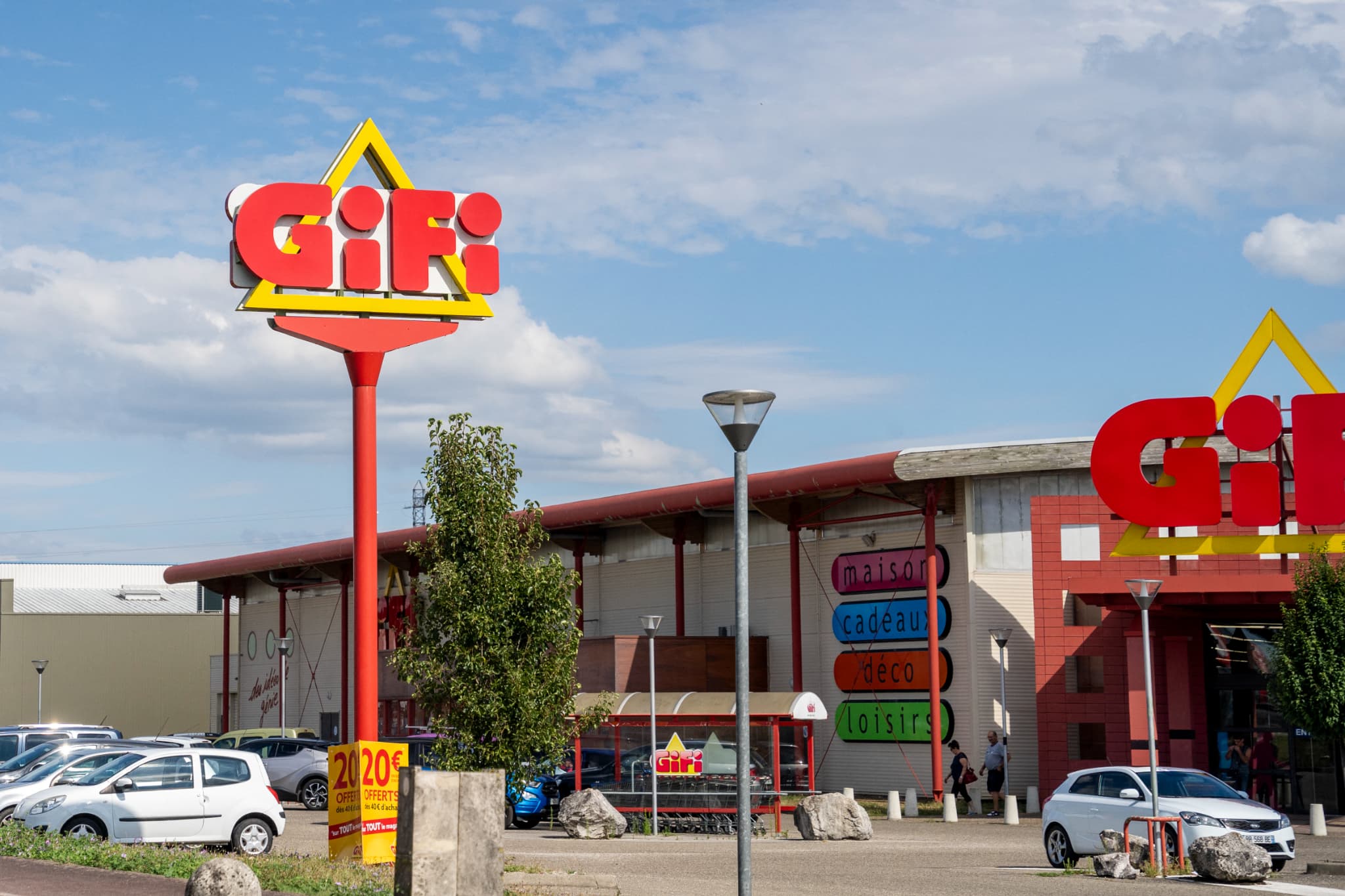 La peur d'une "vie sans Gifi": l'enseigne est le premier employeur ...