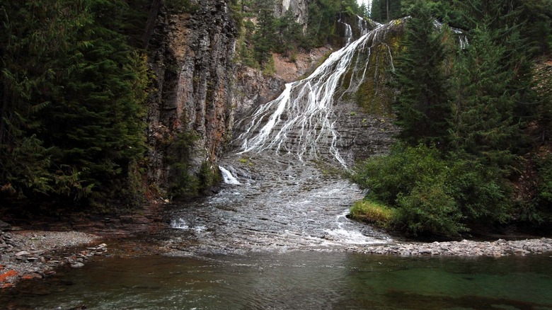 Southern Washington's Secret And Very Unique Waterfall Hike Requires ...