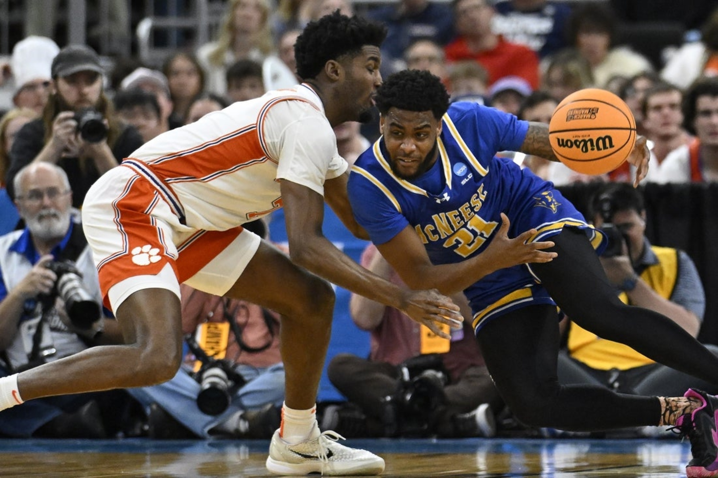 Memphis’ Sincere Parker arrested over assault charge