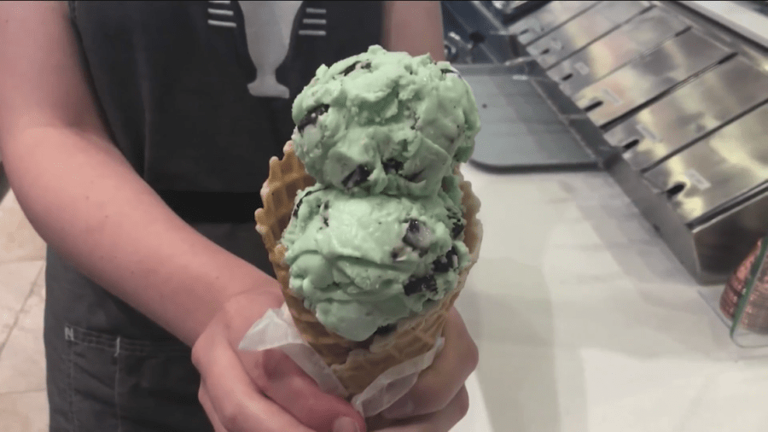 I Scream, You Scream, Roger Riley reports on Iowa Ice Cream