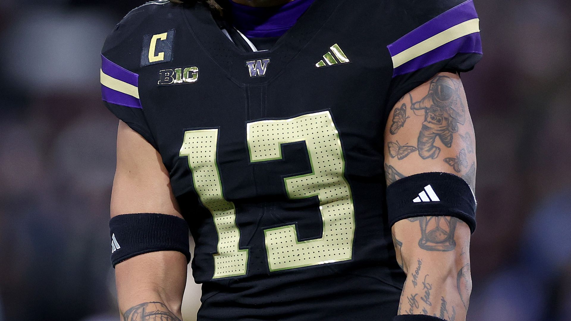 #Woof: Huskies Land Versatile DB