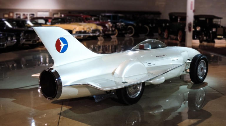 Jet Engine Cars Have Always Sounded Cool But Been An Incredibly Bad Idea
