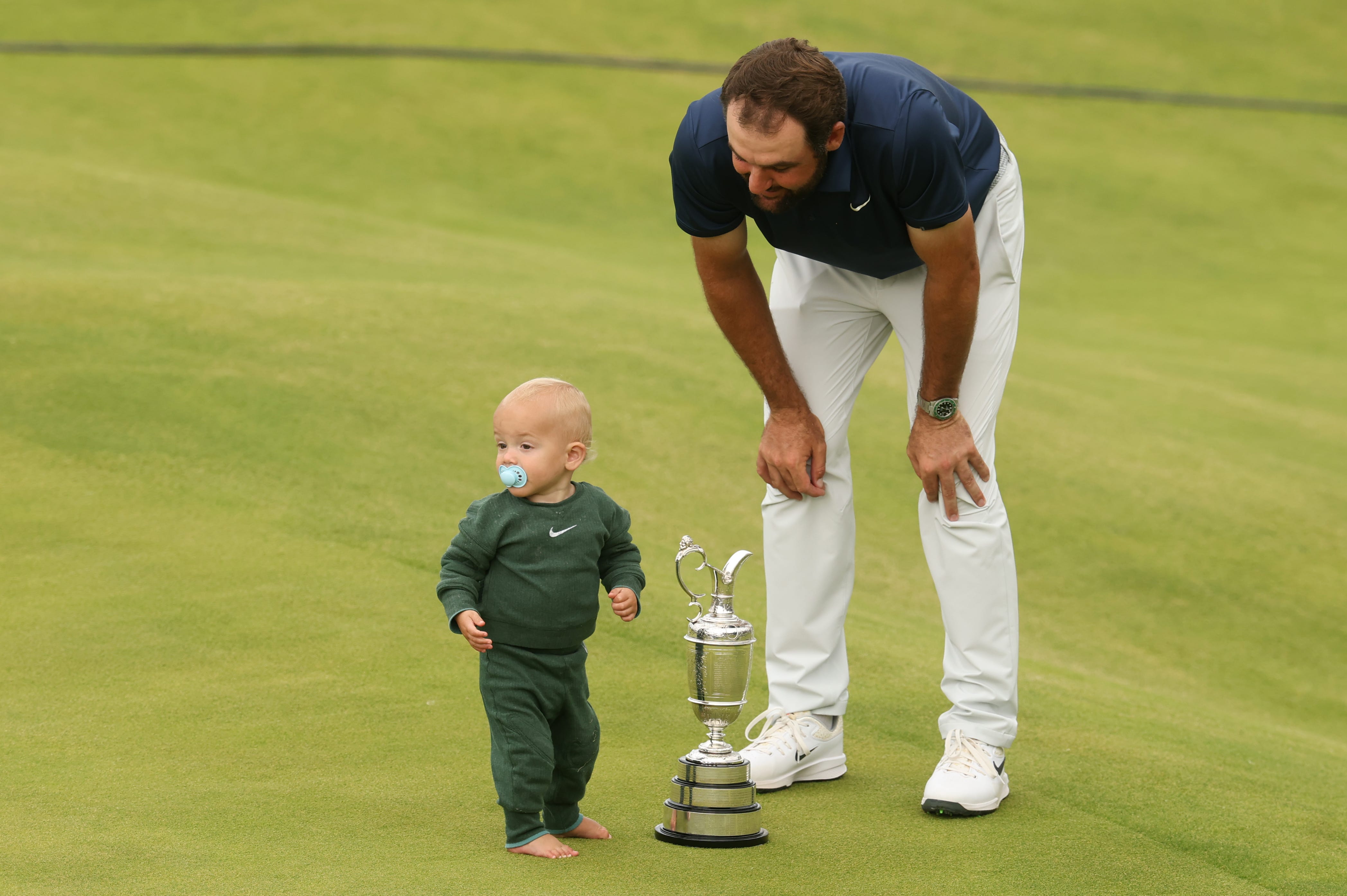 Scottie Scheffler and his baby shared precious father-son moment after ...