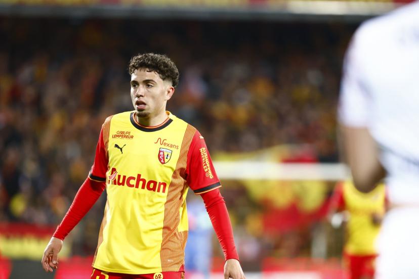 L'AS Rome officialise la signature du Lensois Neil el-Aynaoui