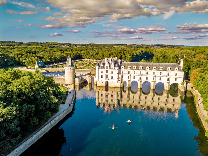 17 Famous French Landmarks That You Shouldn't Miss